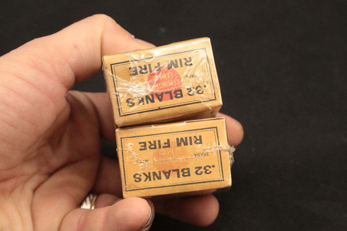 Remington UMC 100x .32 Rimfire Blank Ammunition Rem-UMC 2x Collector ...