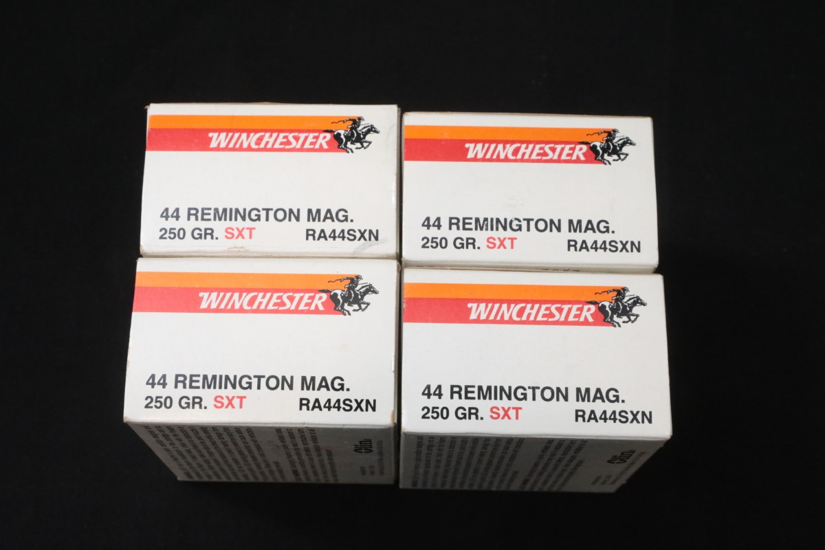 Winchester 80x .44 Magnum Ammunition Win. Ranger Law Enforcement 250 ...