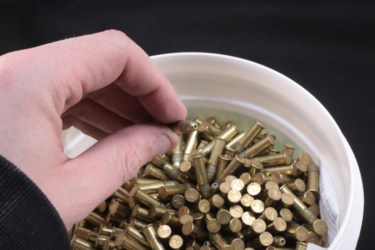 Remington 1400x .22 Long Rifle Ammunition Rem. Bucket O`Bullets High ...