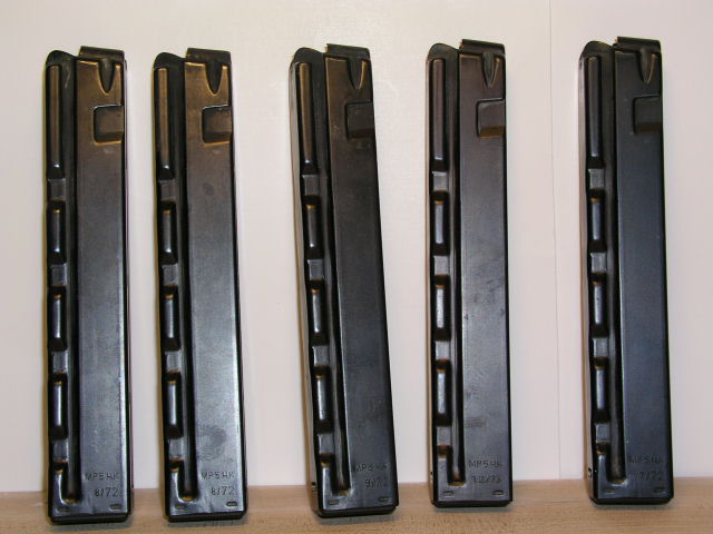 Hk Mp5 Straight Stick Mags 5 Of Them For Sale at GunAuction.com - 3971697