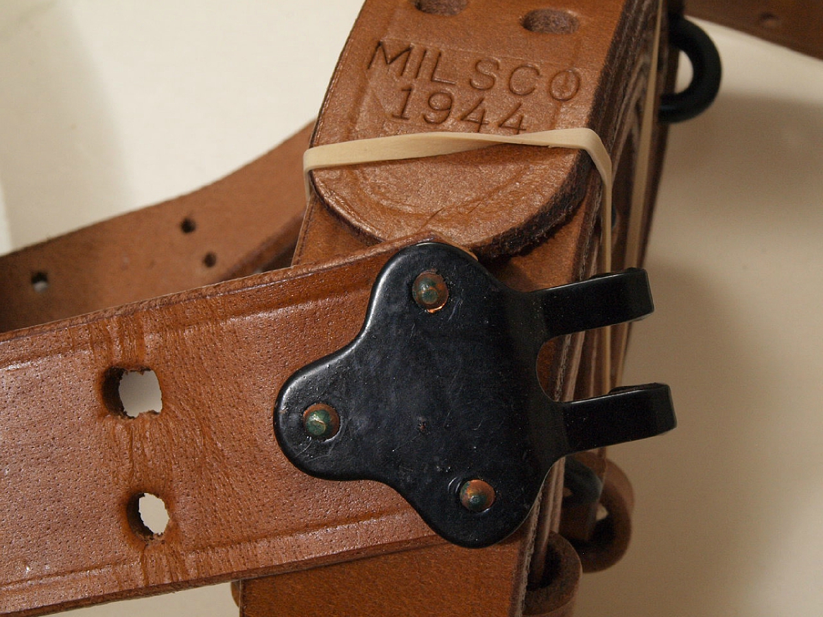 Singer Manufacturing Company U. S. Model of 1907 sling MILSCO 1942 ...