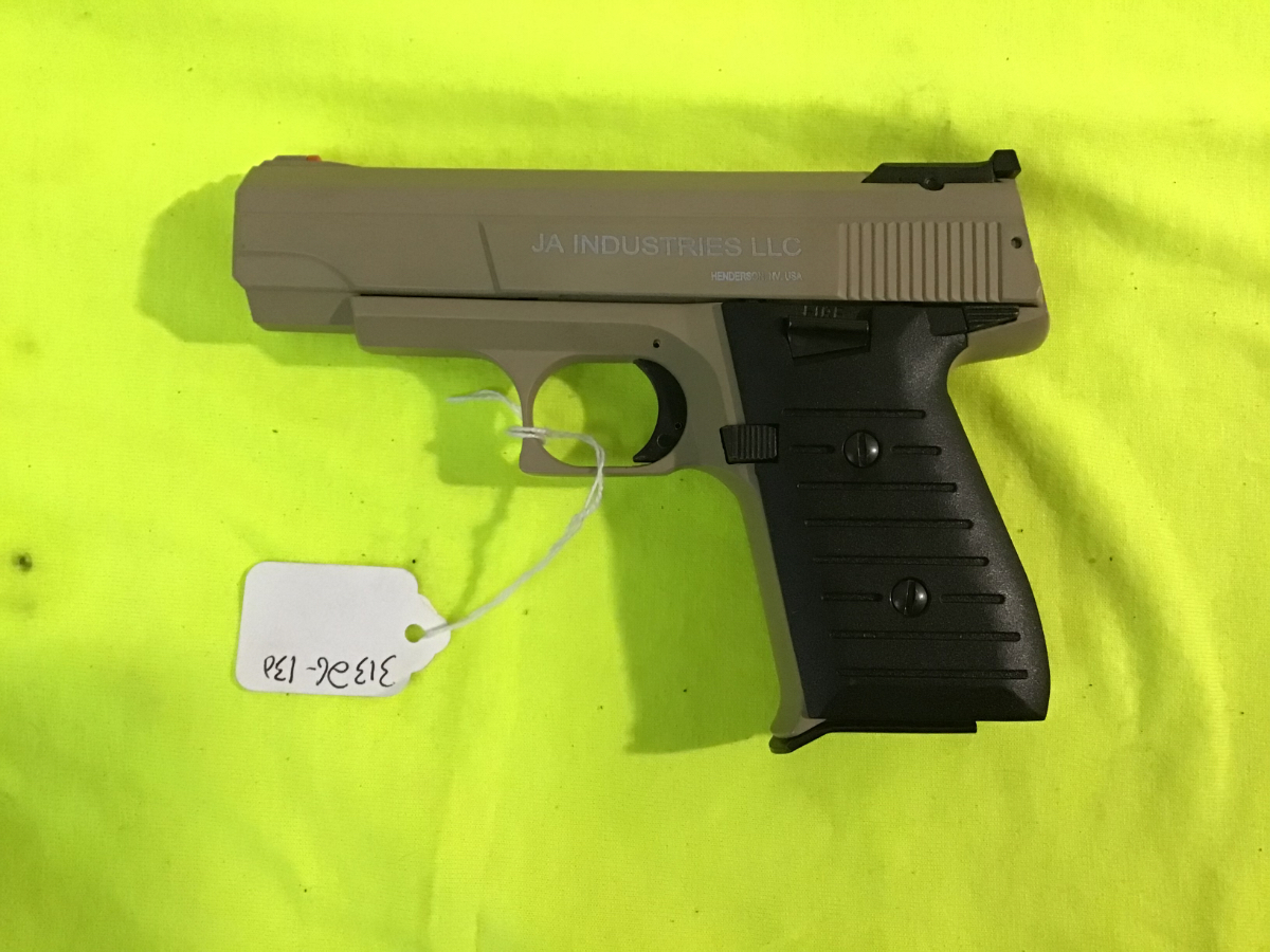 Jimenez Arms J.A Arms Jimenez 9mm New In Box 2 12 Round Magazines ...