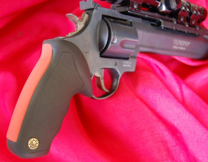 Taurus Raging Bull 454 Casull Burries Scope No Reserve For Sale at ...