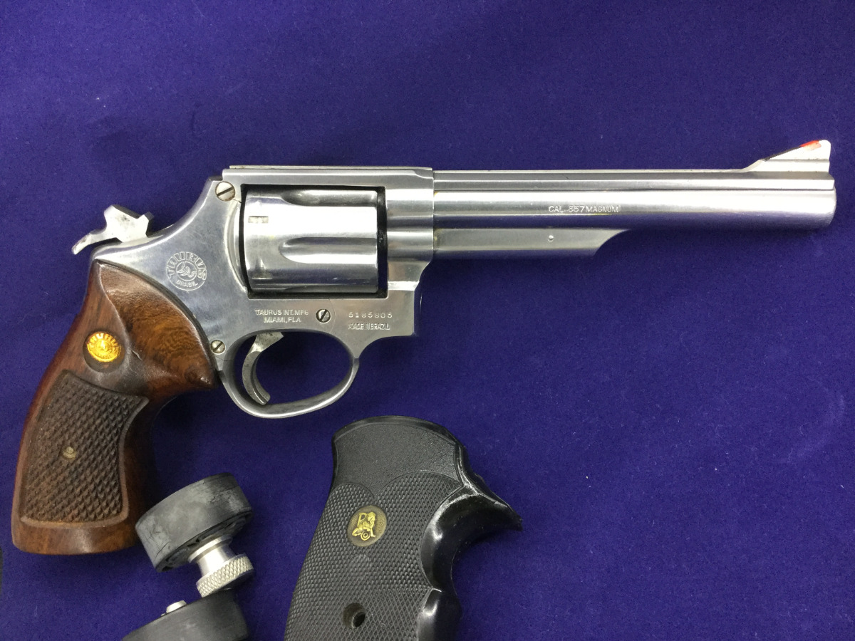 Taurus Brazil .357 Magnum W Extra Grip + 2x Speed Loaders .357 Magnum ...