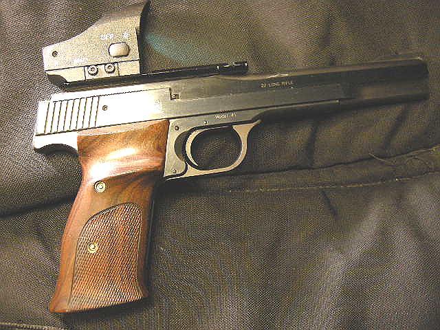 Smith & Wesson Model 41 7" Barrel.Atn Ultra Sight Red Dot/4 Clips For ...