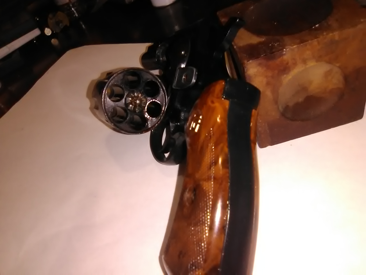 Pictures: Rohm Gmbh RG 40 .38 Special Snub Nose Revolver Double Action ...