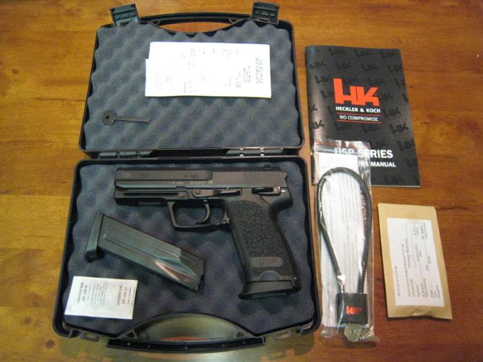 Heckler & Koch HK USP 45 FULL SIZE .45 ACP 12+1