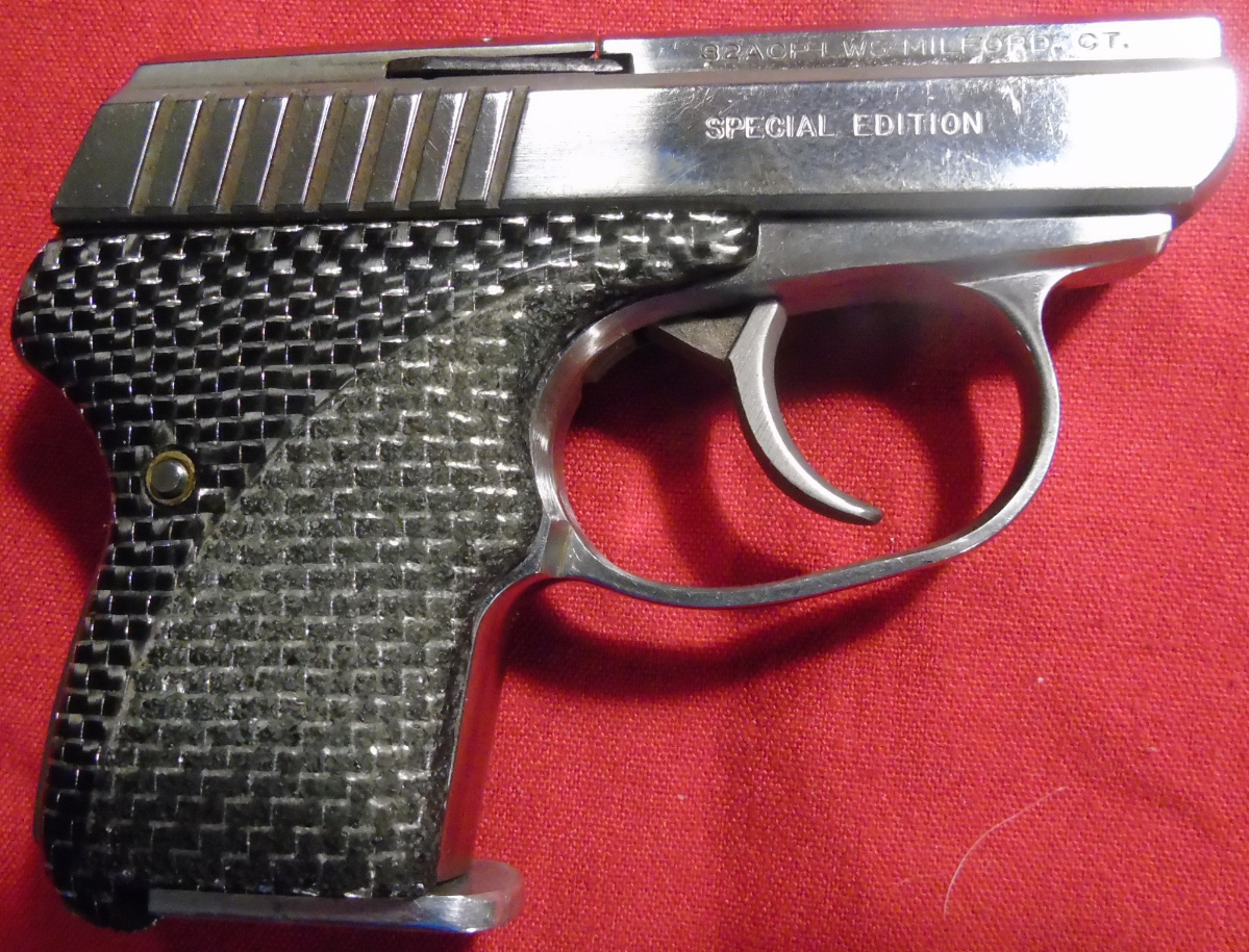 L.W.Seecamp Co.Inc. Seecamp Special Edition 32 Semi-Auto Pistol. .32 ...