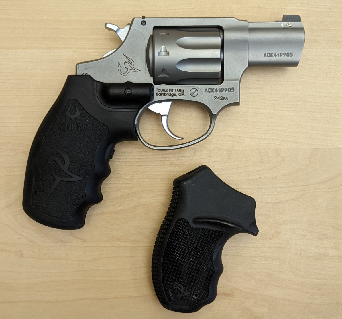 Taurus Model 942M 22Mag / 22 WMR Revolver Matte Stainless Finish ...