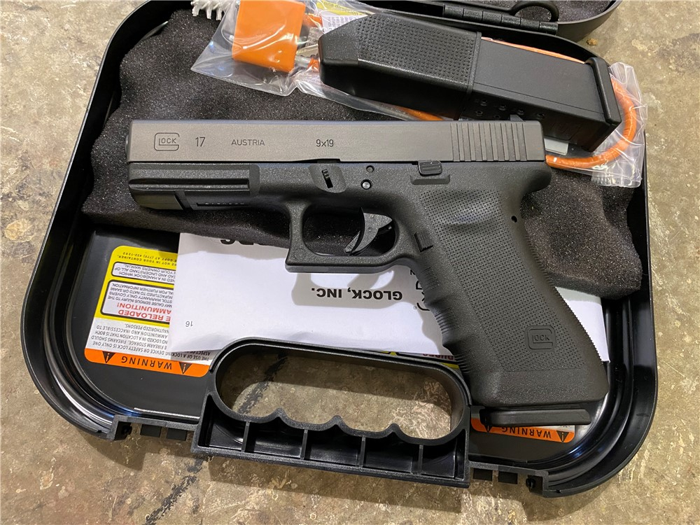 Glock 17 Gen 3 Rtf2 (Rough Textured Frame 2) Straight Serrations - Two ...