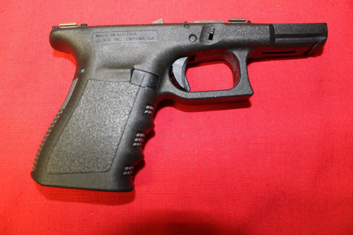 Glock Complete Frame Assembly 19 Or 23 .40 S&W For Sale at GunAuction ...