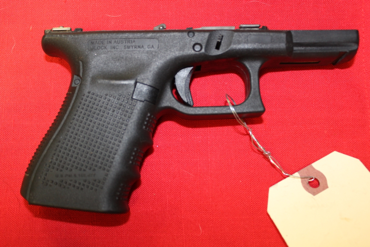 Glock Model 23 Gen 3 Complete Frame .40 S&W For Sale at GunAuction.com ...