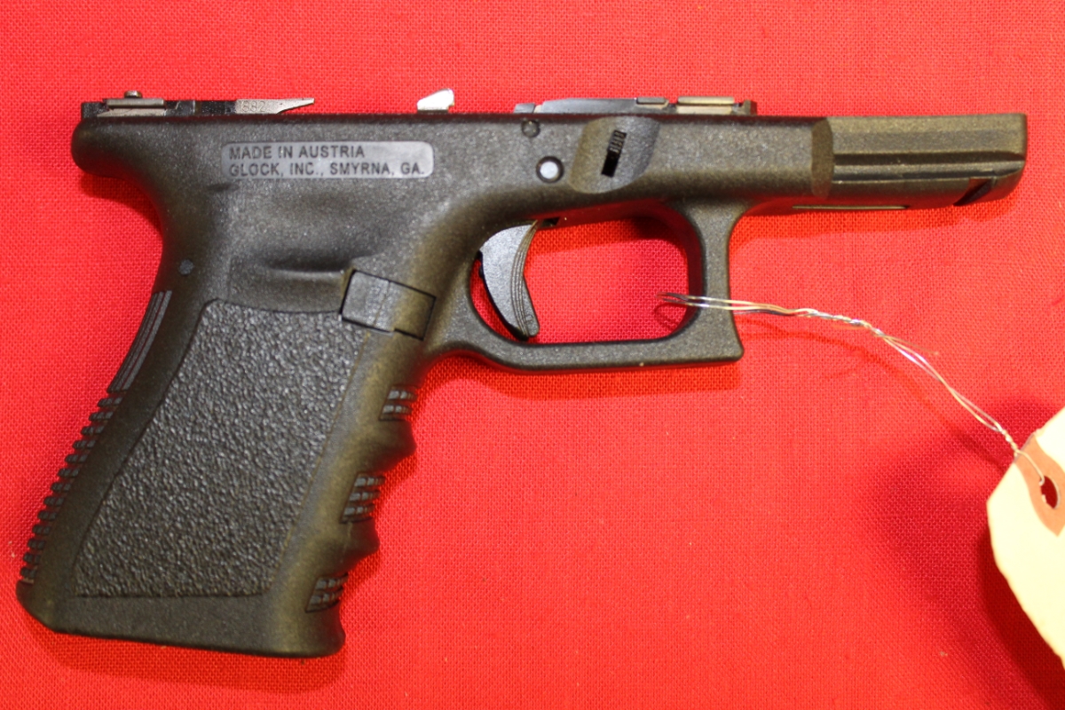 Glock Model 23 Complete Frame Assembly .40 S&W For Sale at GunAuction ...