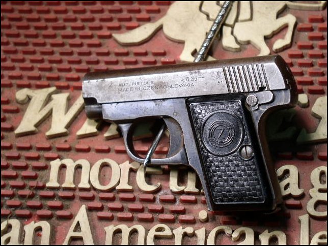 Z Aut Pistole 6.35mm (25auto) For Sale at GunAuction.com - 6647260