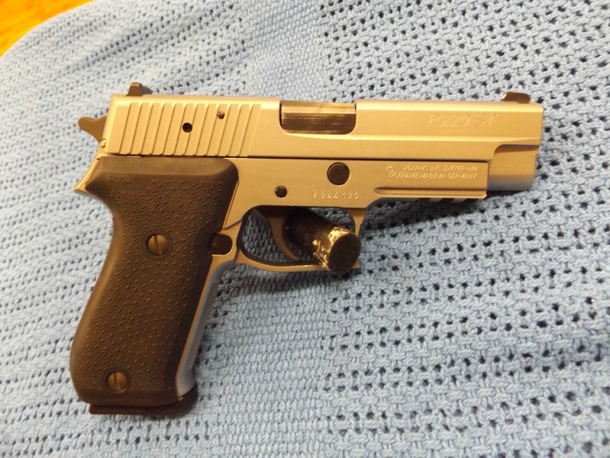 Sig Sauer P220st .45acp (4038-0719) .45 Acp For Sale at GunAuction.com ...