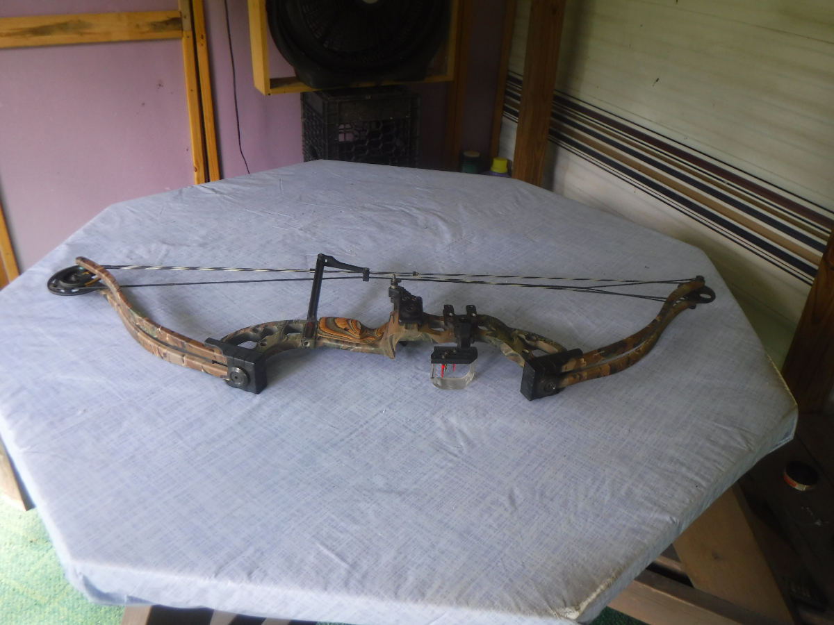 Jennings/Bryco JENNINGS BUCKMASTER - CAMO BOW 17228981 - GunAuction.com