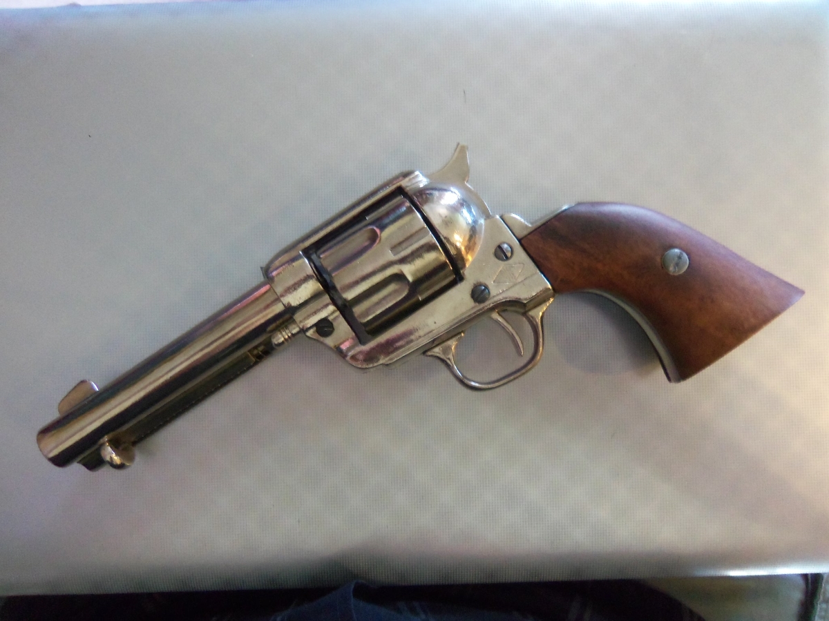 Denix Model 1873 Colt .45 Peacemaker Replica Revolver With Nickel ...