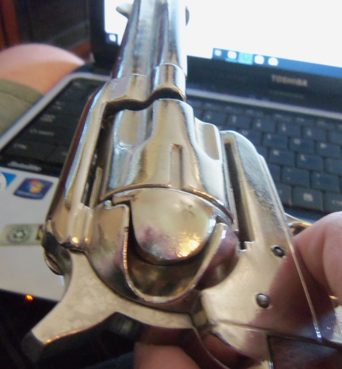 Denix Model 1873 Colt .45 Peacemaker Replica Revolver With Nickel ...