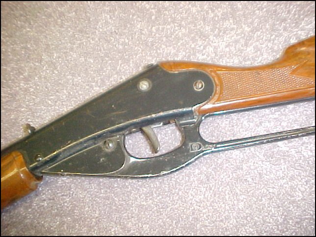 Daisy model 103 BB gun. This is a plastic stock - Picture 4