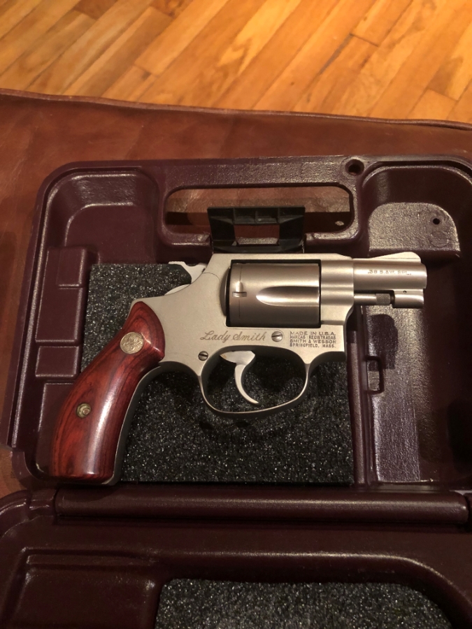 Smith & Wesson - S&W - Lady Smith, Model 684, 38 Special - Picture 2