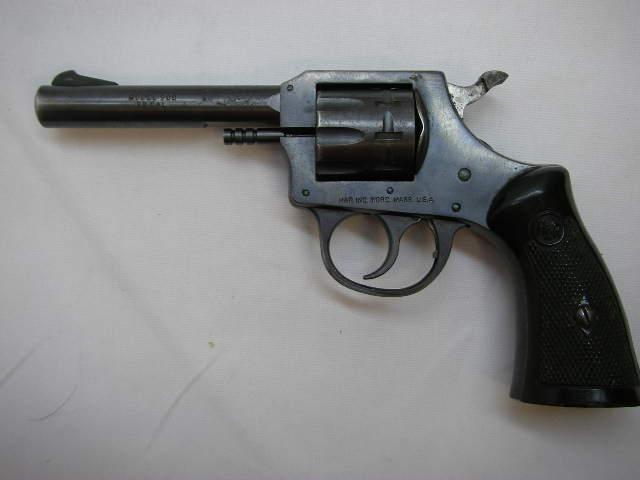 Harrington & Richardson, Inc. H&R, Model 900, .22lr Cal, Revolver For ...