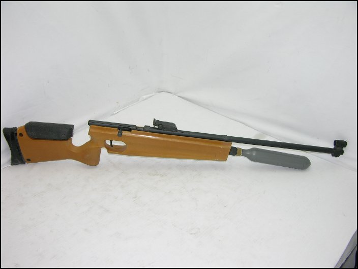 Target Air Rifle Co2 Feed `No Reserve` For Sale at GunAuction.com - 7425193