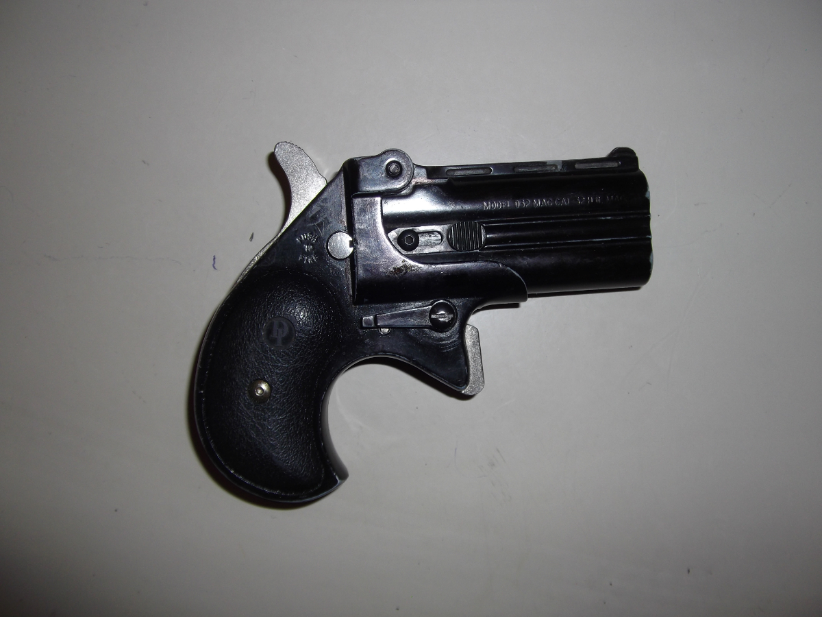 Davis Industries Davis Model D32 Derringer, Black. It Has A Safety ...