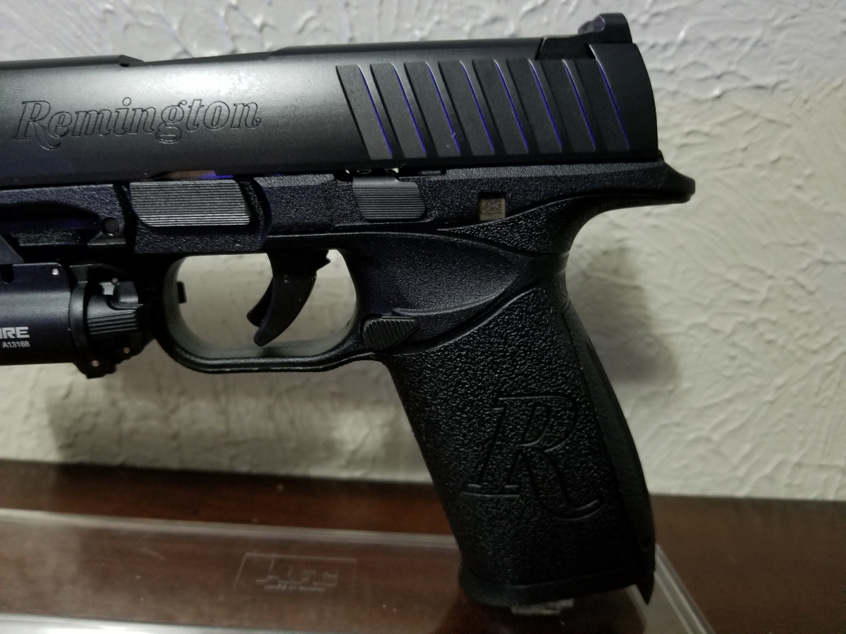 Beautiful Remington Rp9 With Tactical Light 9mm Luger For Sale at ...
