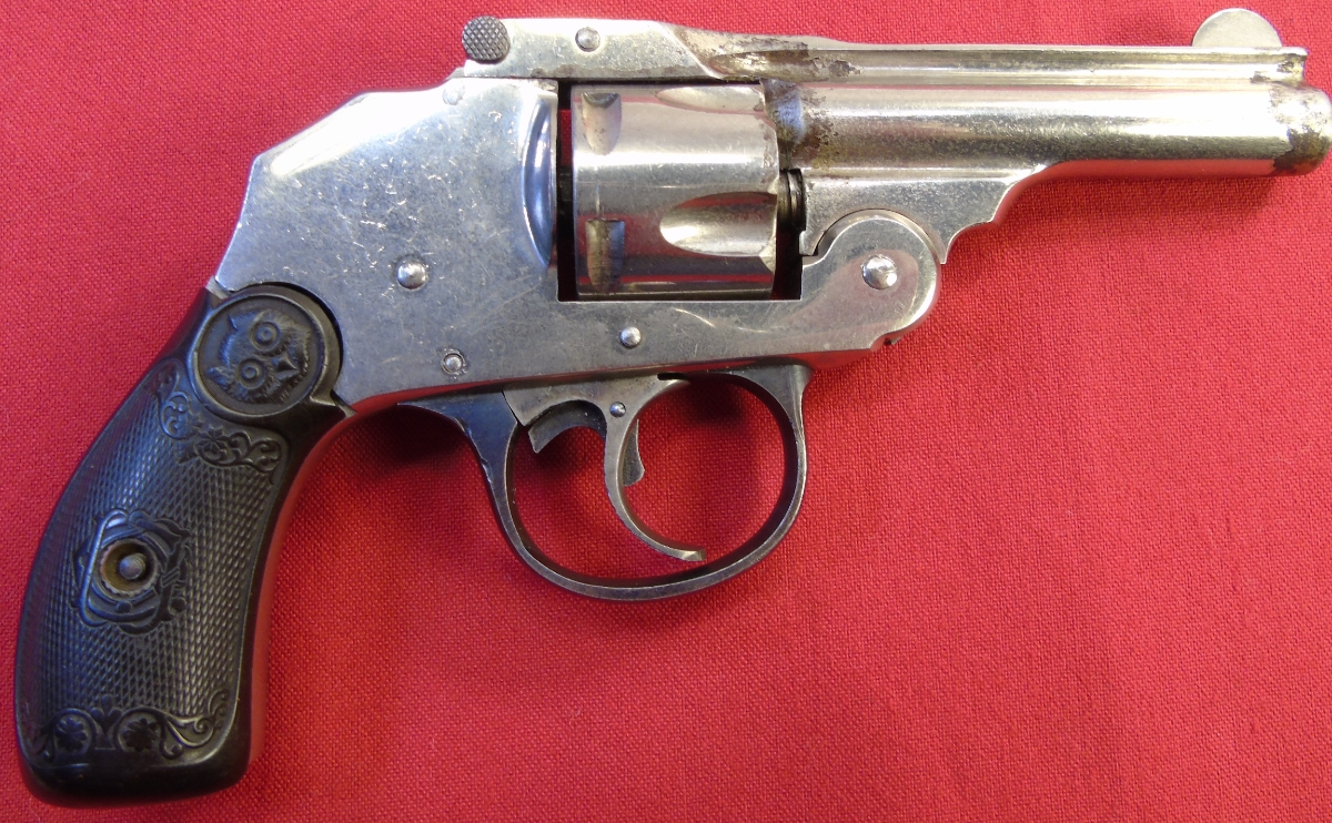 Iver Johnson Arms & Cycle Works Hammerless Safety Trigger Revolver. .32 S&W