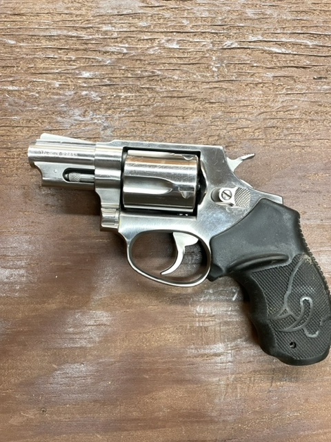 Taurus Mod 85 stainless.