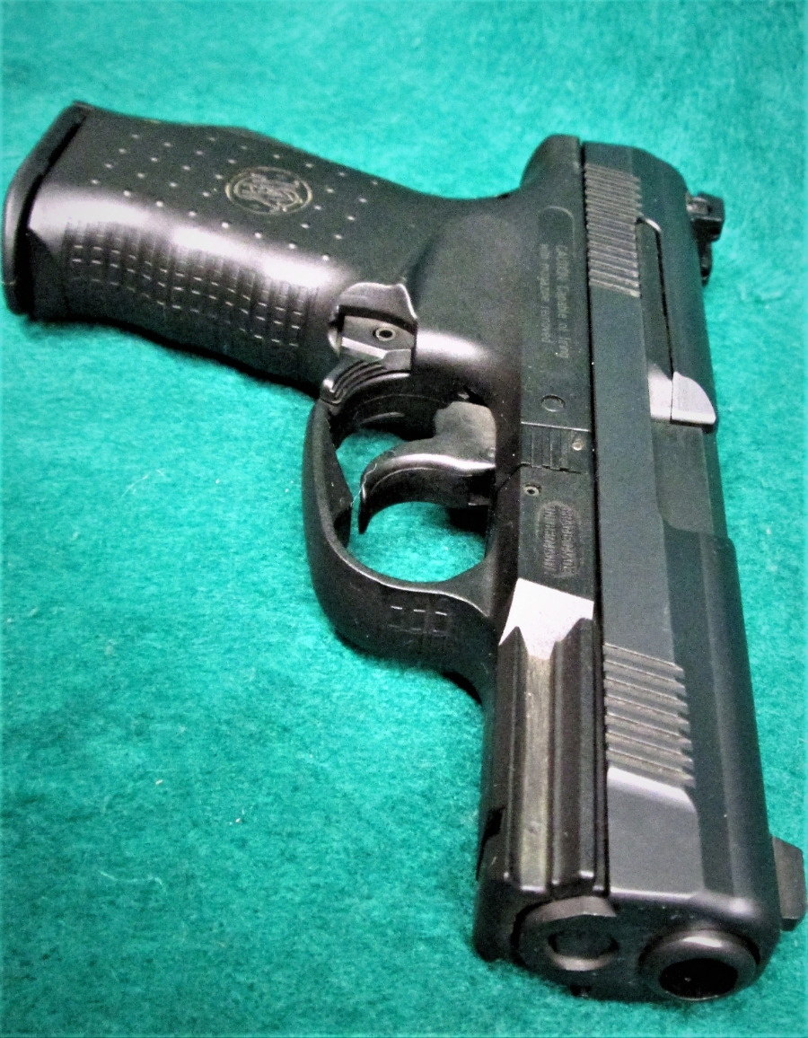 Smith & Wesson Inc Model Sw99 In Factory Box W/2-10rd Mags & Manual ...