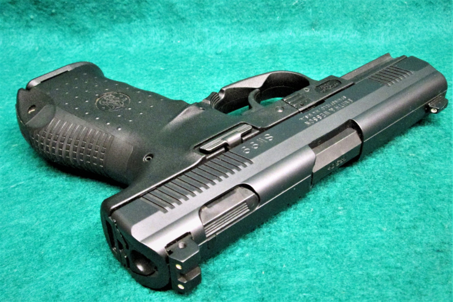 Smith & Wesson Inc Model Sw99 In Factory Box W/2-10rd Mags & Manual ...