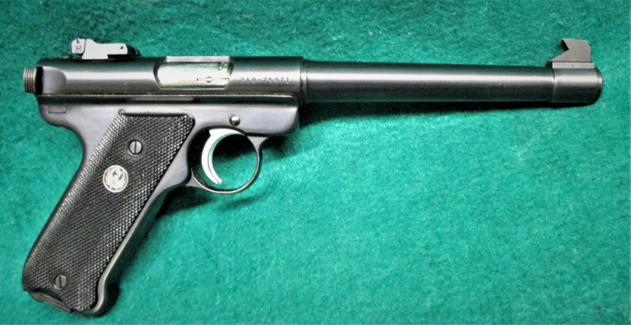 Sturm, Ruger & Co. MOD MARK II TARGET BLUED 6.7/8s INCH HEAVY BARREL.