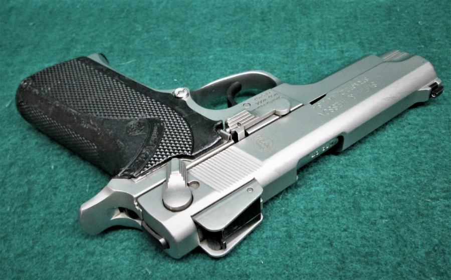 Smith & Wesson Inc Mod 4006 Heavy Duty Stainless 11rd Mag & 4 Inch Bl .40 S&W For Sale at ...