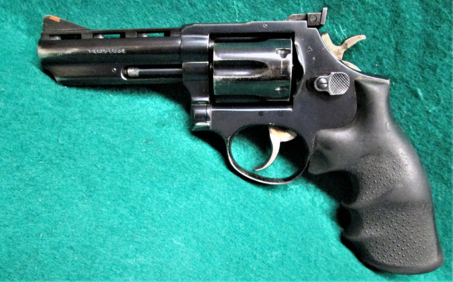 Taurus International Mod. 689 W/4 Inch Ribbed Barrel & Gripper Grips ...