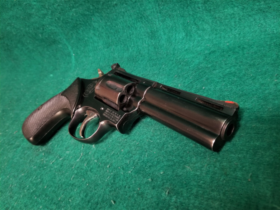 Smith & Wesson Inc Mod. 19-2 Blued Pinned & Recessed W-Colt Python 4 ...