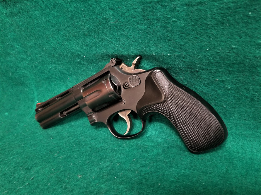 Smith & Wesson Inc Mod. 19-2 Blued Pinned & Recessed W-Colt Python 4 ...