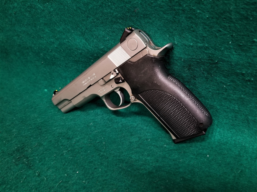 Smith & Wesson Inc Mod. 1026 5 Inch Barrel Stainless Da/Sa W-One 9 ...