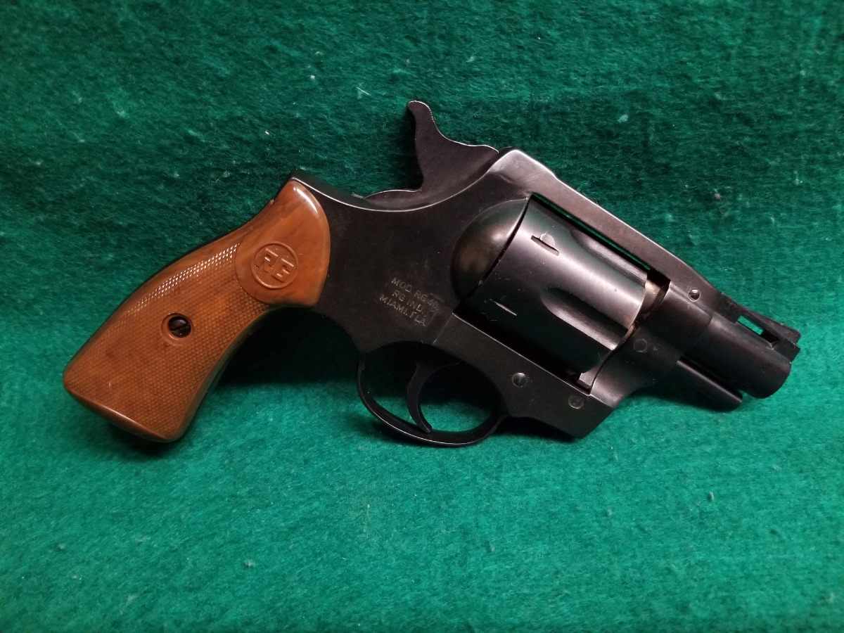 RG INDUSTRIES - MOD. RG 40 DOUBLE ACTION 6-SHOT 2 INCH BARREL BLUED IN ...