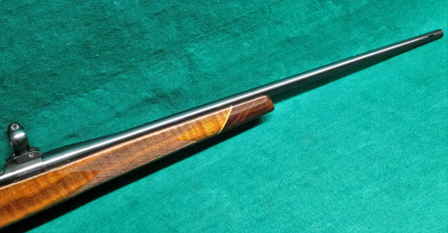 Weatherby Inc Mod. Mark V Left Hand 24 Inch Ported Barrel Gorgeous High ...