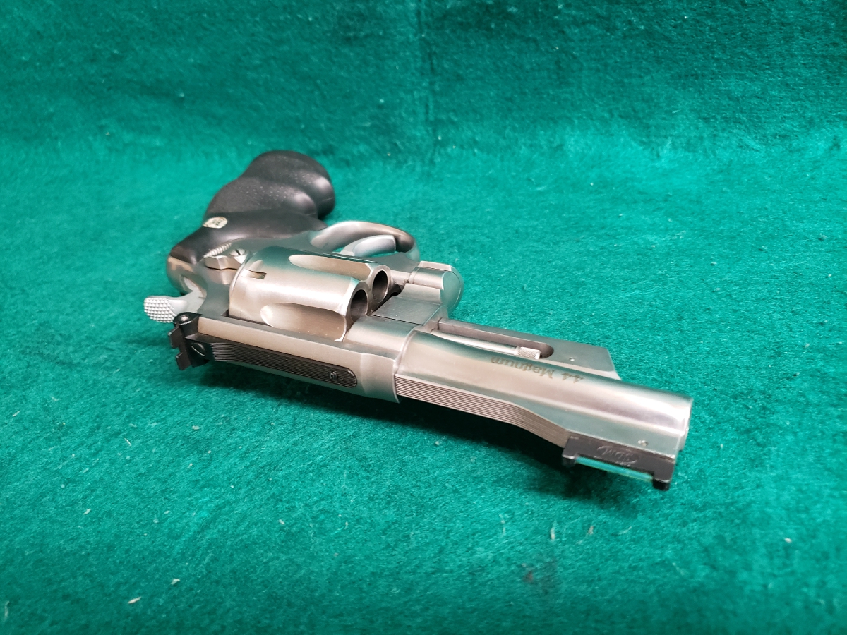 Smith & Wesson Model 629-3 Mountain Gun - Stainless. 4 Inch Barrel. Hi-Viz Front Sight. Minty ...