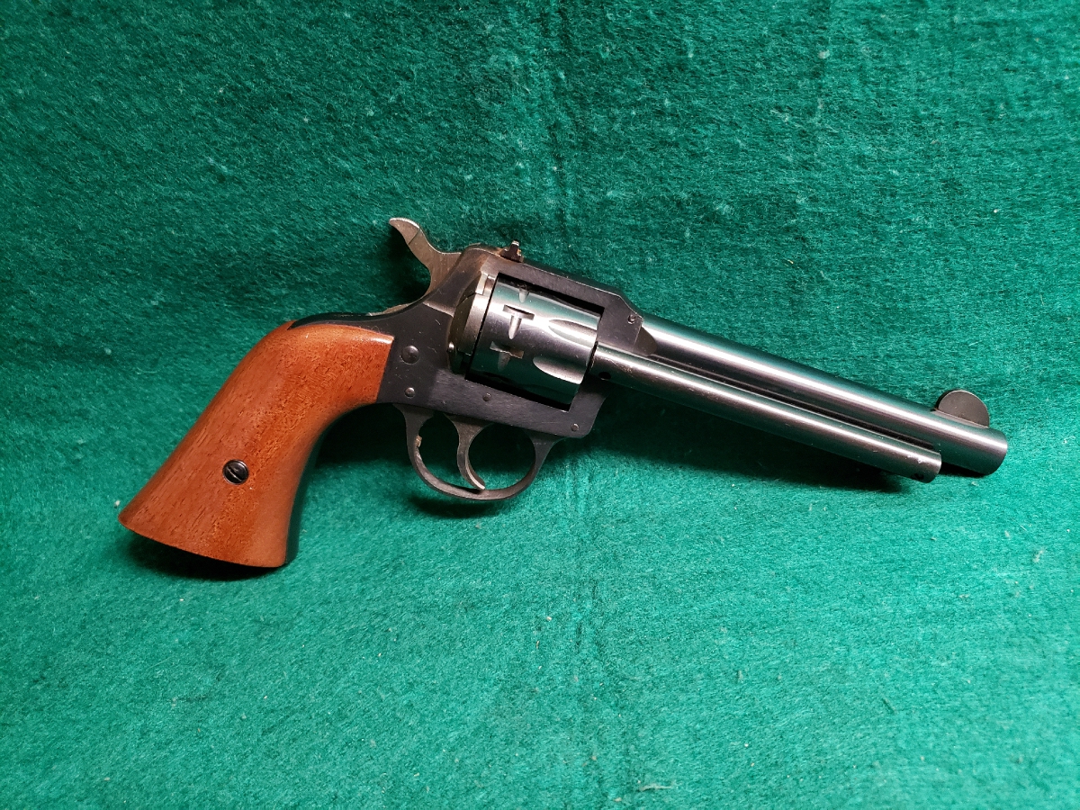 H & R Model 949 - Blued. 9-Shot Double Action. 5.5 Inch Barrel. Nice ...