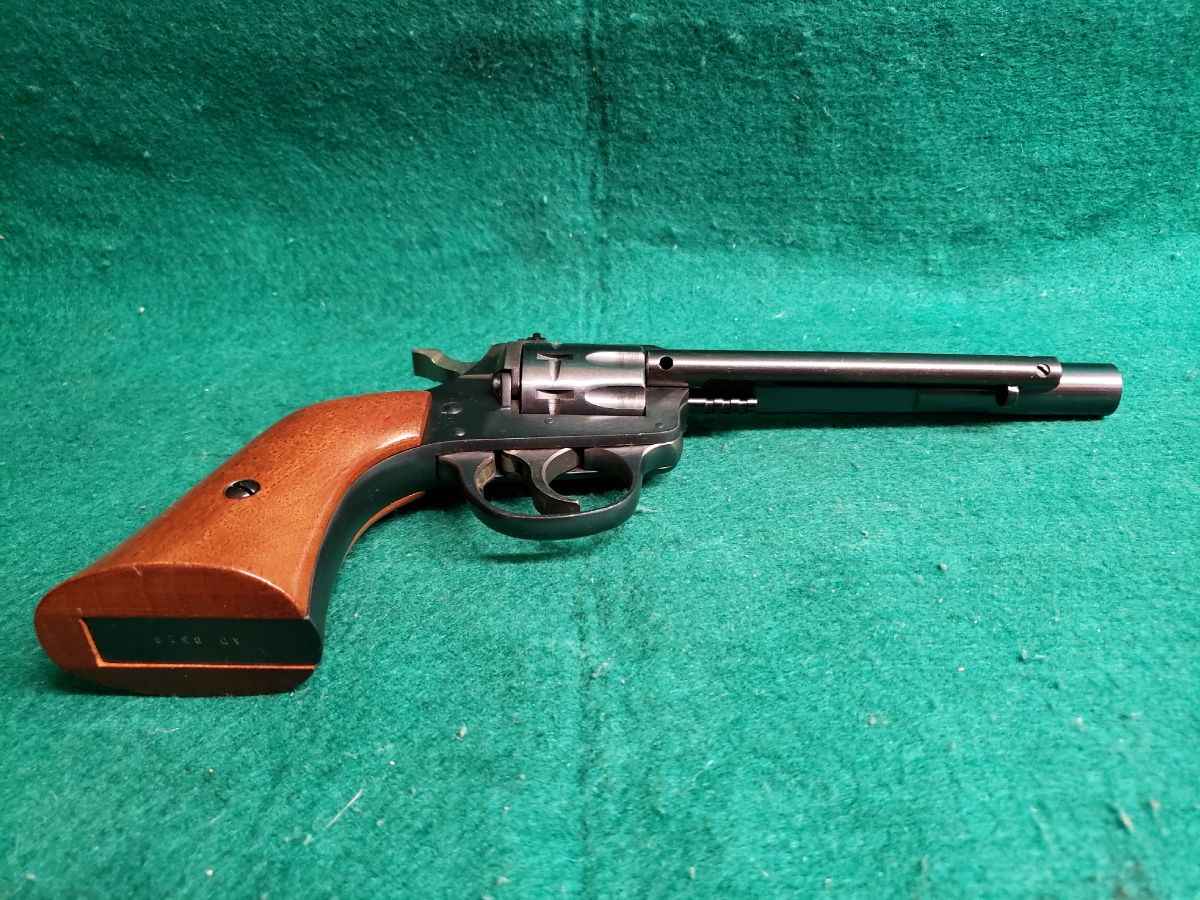 H & R Model 949 - Blued. 9-Shot Double Action. 5.5 Inch Barrel. Nice ...