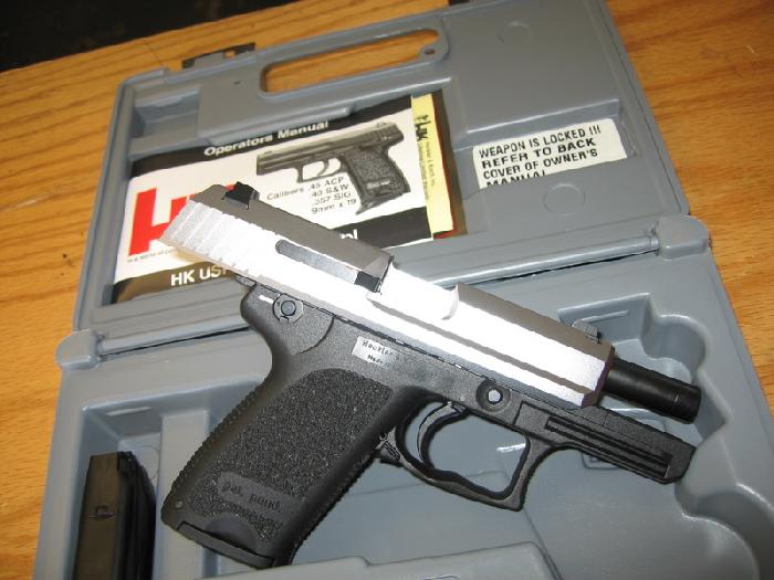 Heckler & Koch hk usp 9mm compact 2 tone