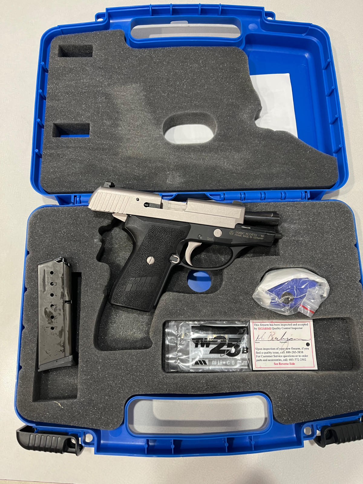 SIG Sauer SIG P-239 True Two Tone, .40 S&W 17273742 - GunAuction.com