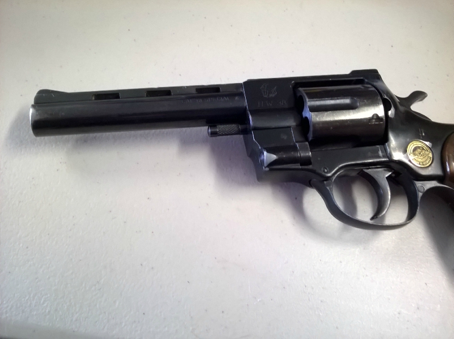 Burgo Unique Vintage Hw38, 5" Vented 6-Shot .38 Special For Sale at ...