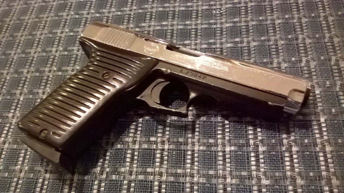 Lorcin L9 9mm Semi-Auto, Good Condition, $1 Opening Bid, No Reserve 9mm ...