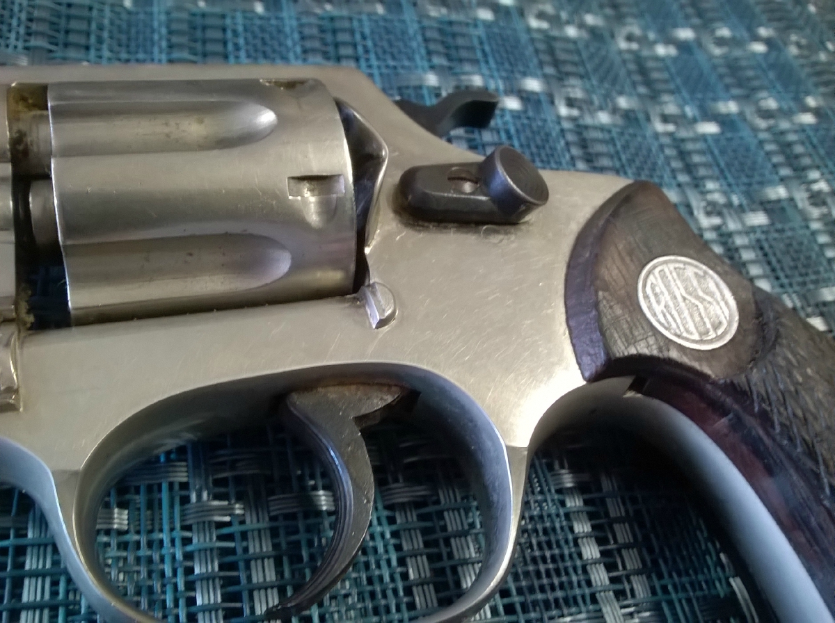 Rossi Model 89 .32 S+W Long Revolver In Good Condition, $1 Opening Bid ...