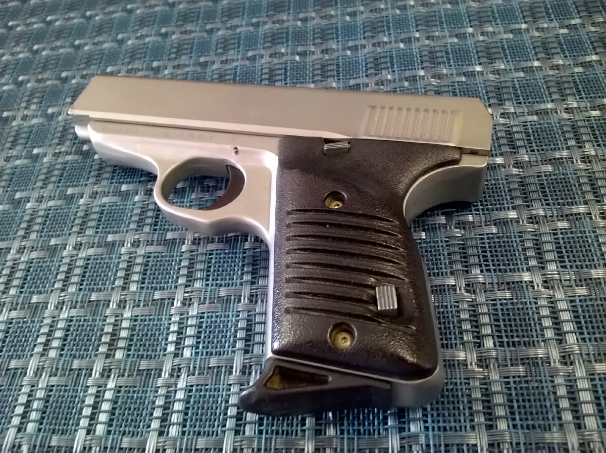 Cobra Fs380, .380acp In Good Condition, Only $.01 Opening Bid, No ...