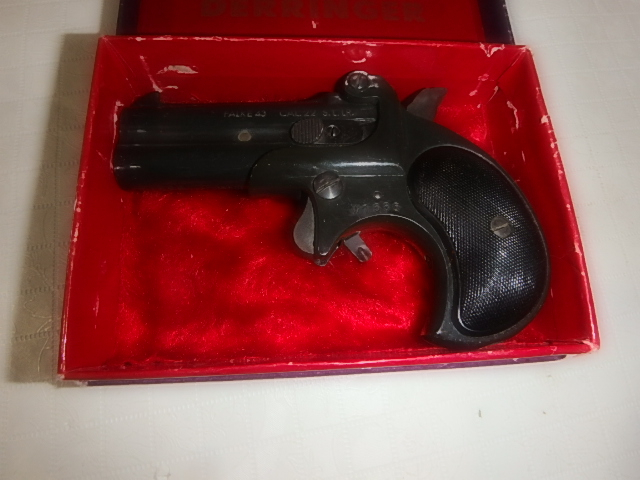 W.A.C. West Germany 22 Cal W.A.C. West German Derringer In Box World ...